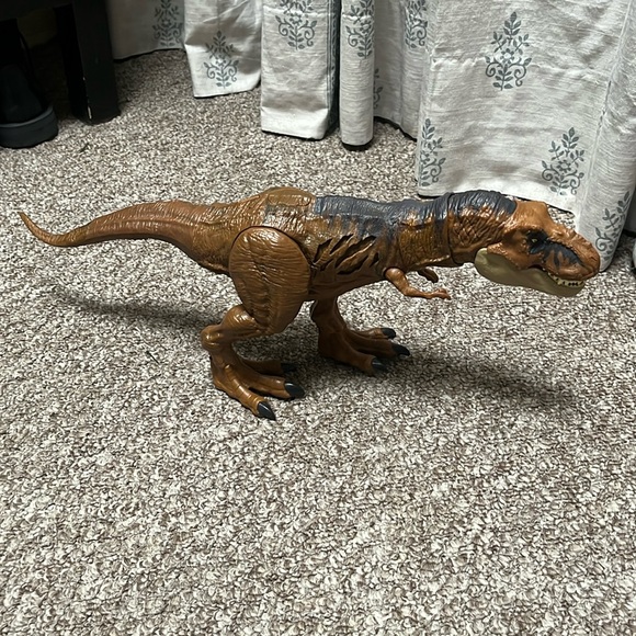 Toys | Jurassic World Dominion Extreme Damage Tyrannosaurus Rex ...